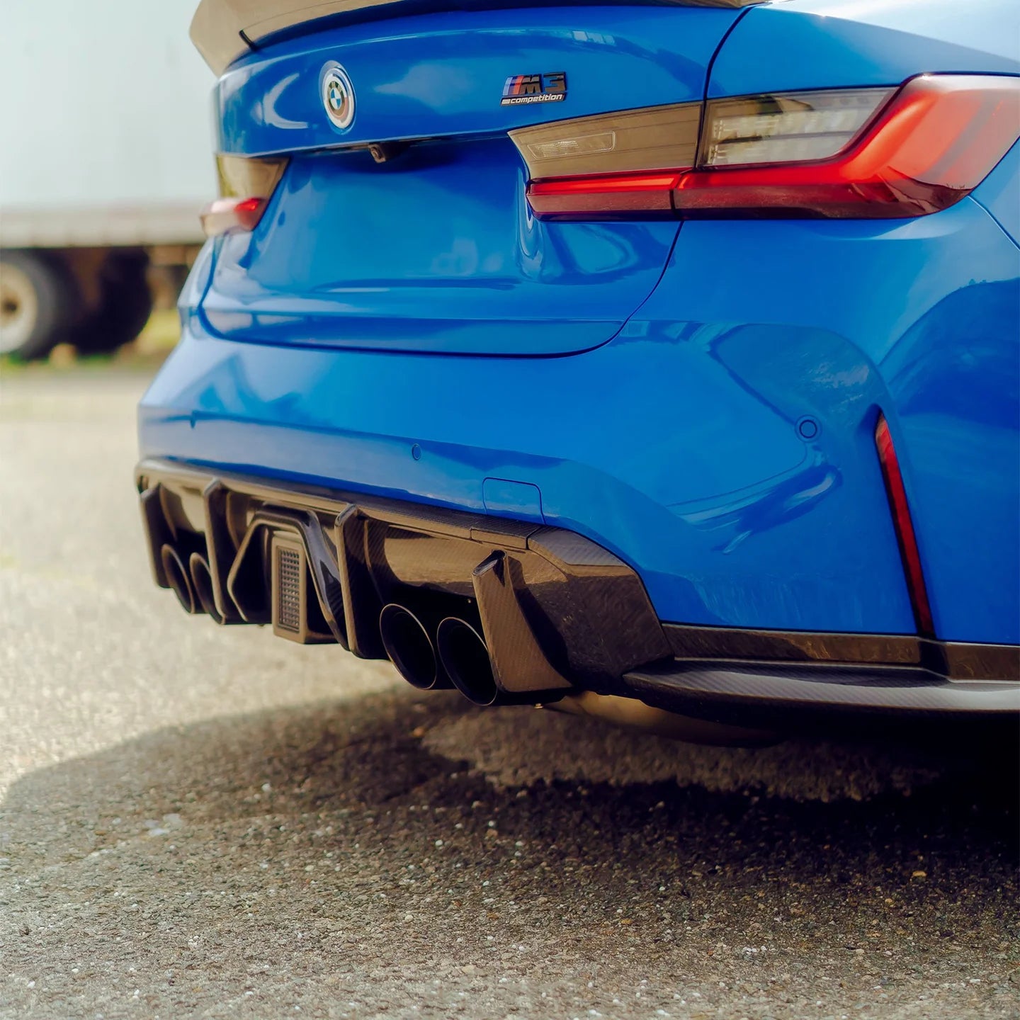F1 Style V2 Carbon Fiber LED Diffuser And Splitters Set - BMW G80 M3 ...